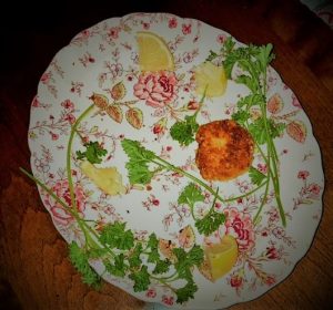 Deviled crab cakes for Mardi Gras - alcoveshome